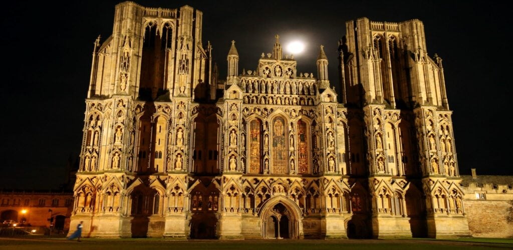 Cathedrals at Night - What will you discover? - The Association of ...