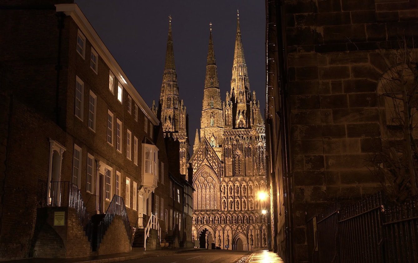 Cathedrals at Night - Advent Hope - The Association of English Cathedrals